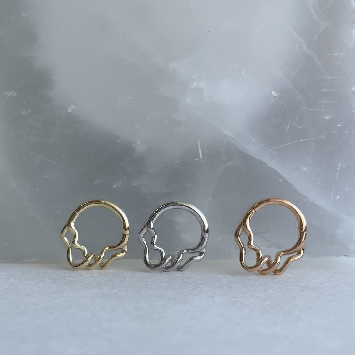 Entanglement Clicker Ring – Brilliance Piercing